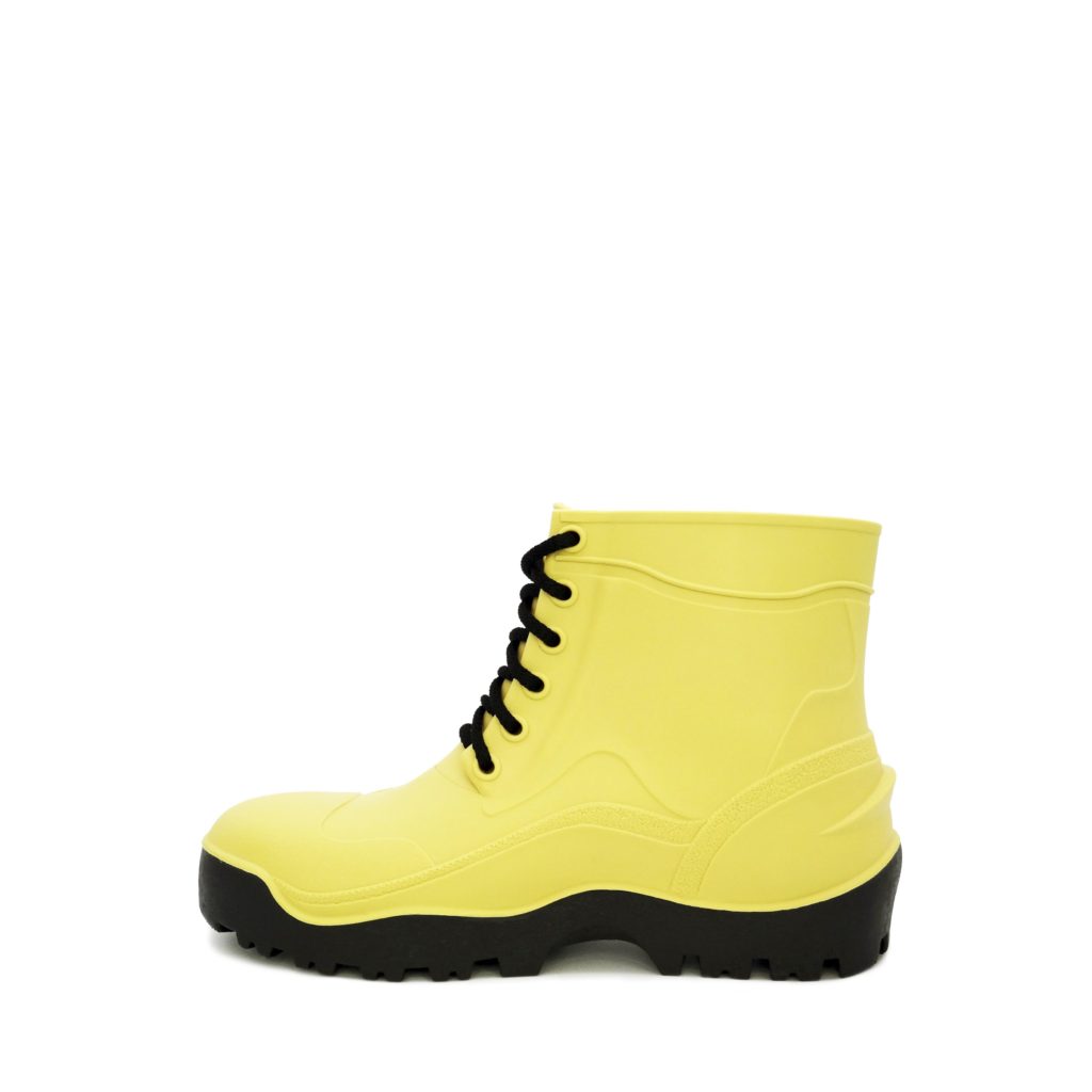 CALZADOS AYALA - BOTÍN DE PVC CON TRENZAS BEIGE SUELA NEGRA - Doca Safety